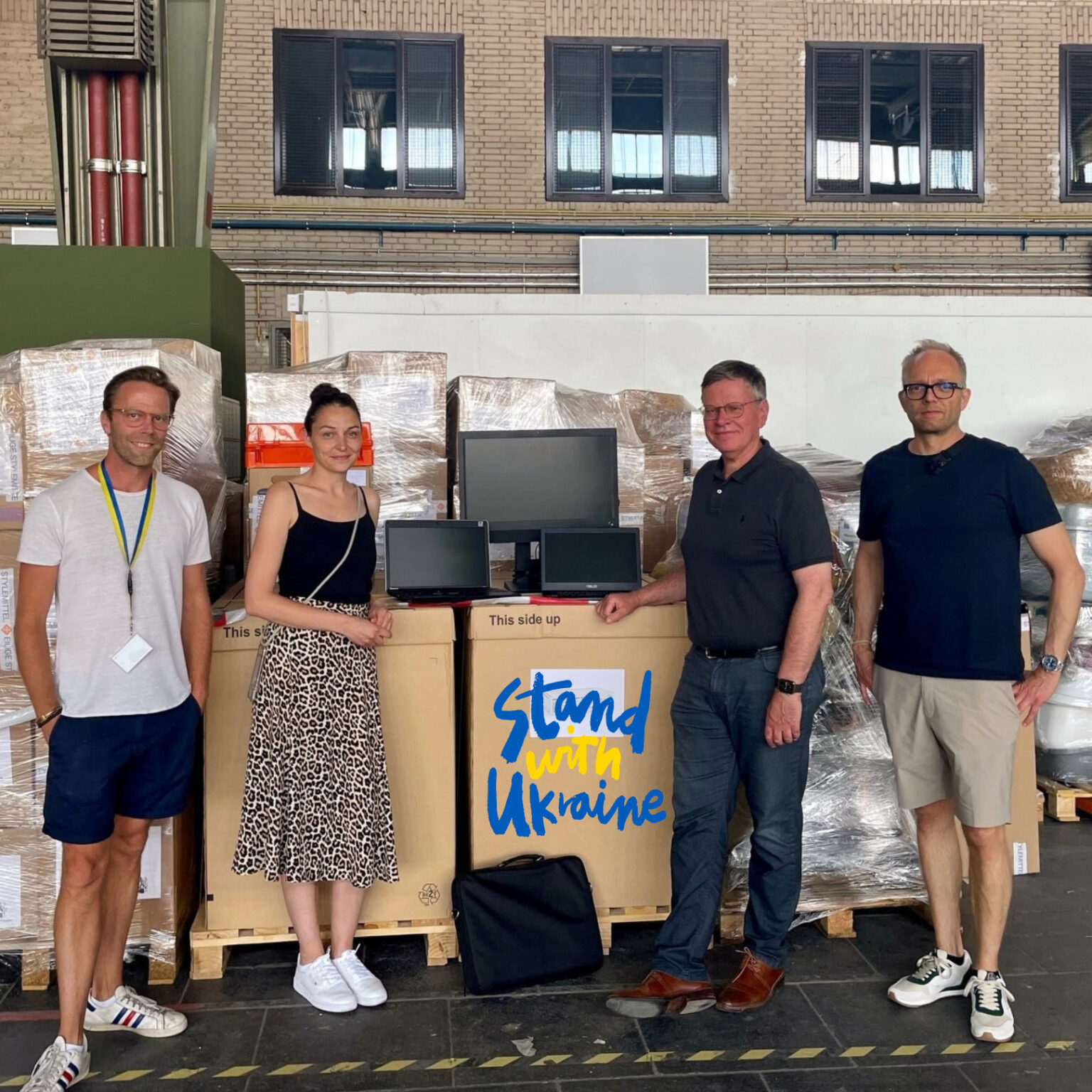 Wir tun Gutes! Laptopspende Spendenbrücke - LOROP GmbH